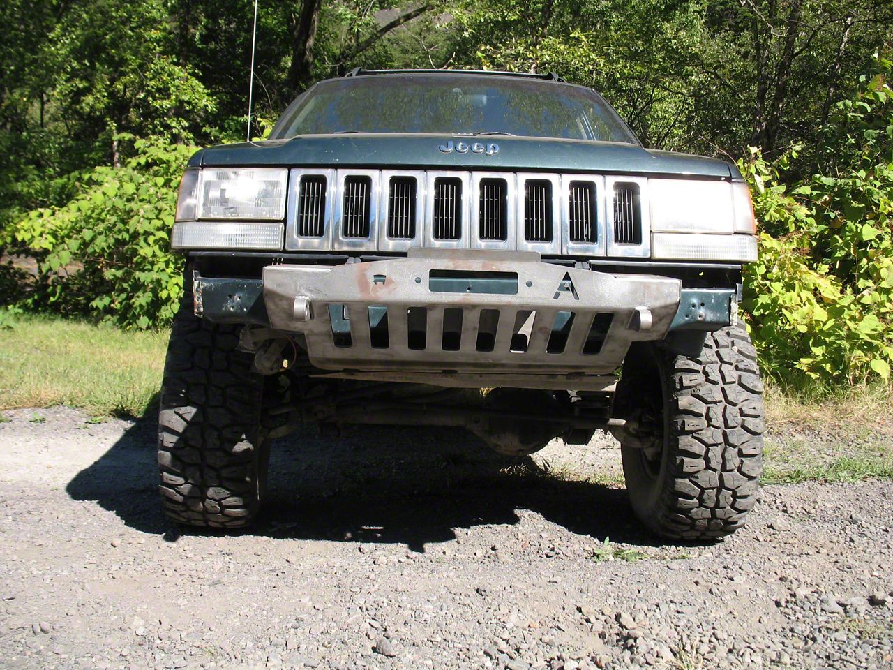 Affordable Offroad Shorty Winch Front Bumper Black 93 98 Jeep Grand Cherokee ZJ