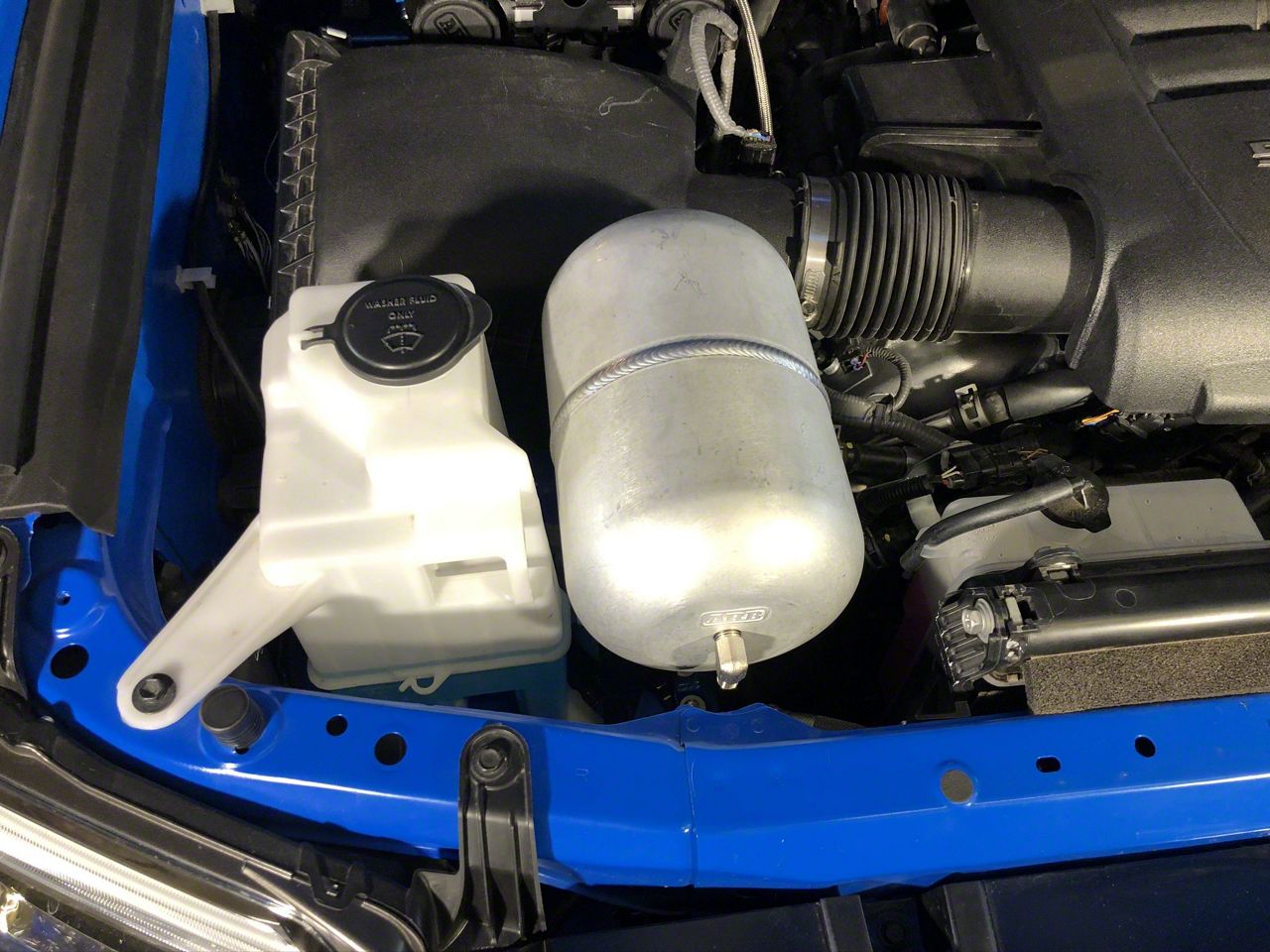 M.O.R.E. Tundra Air Tank Mount; 1 Gallon ARBTUNTM2G (07-21 Tundra ...