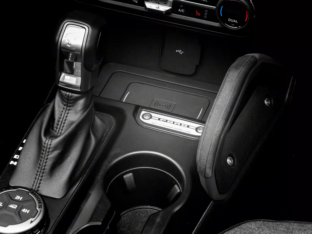 RedRock Bronco Center Console Wireless Charging Dock FB21037 (21-25 ...